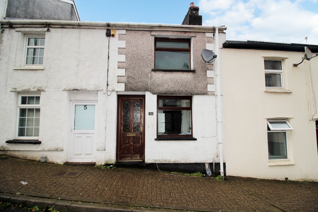 Castle Street, Treforest, Pontypridd, CF37 1TA - Sell Right