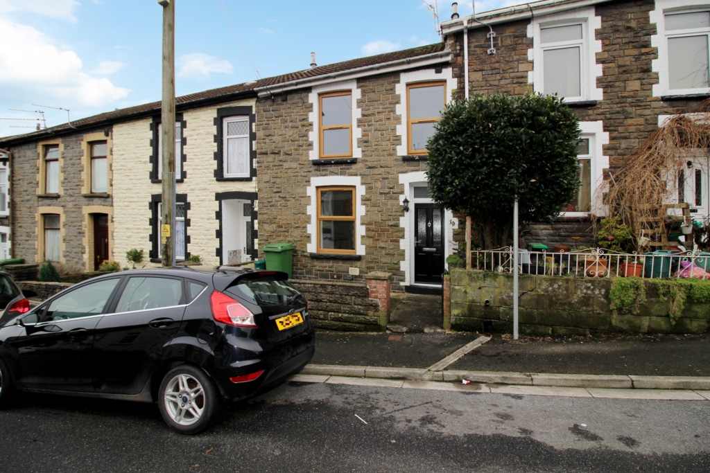 William Street, Cilfynydd, Pontypridd, CF37 4EG - Sell Right
